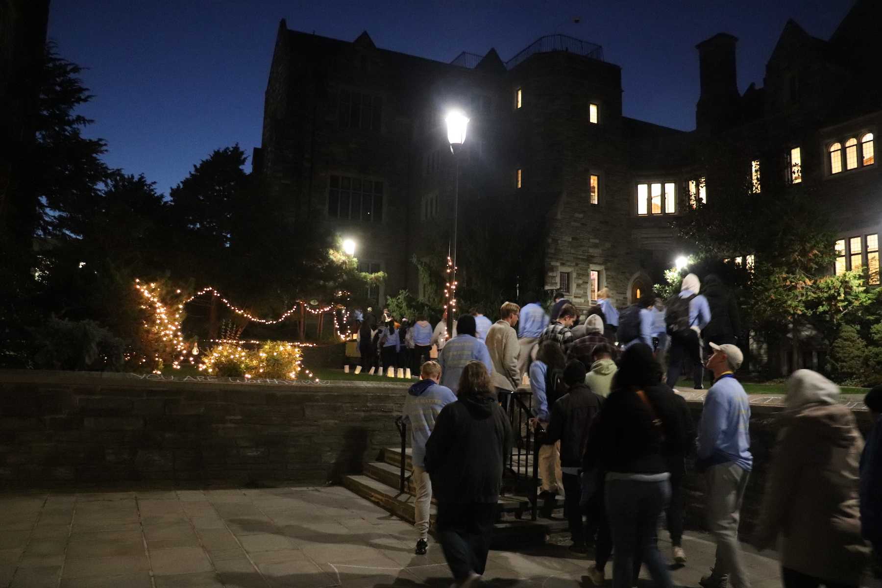 Out of the Darkness Walk raises mental health awareness – The Hawk News